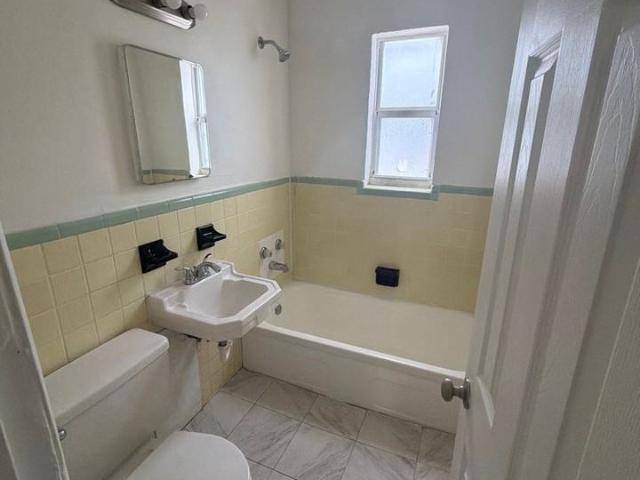 3669 Thomas Ave 1 Bedroom Apartment for Rent at 3669 Thomas Ave, Miami, FL 33133 Southwest Coconut Grove