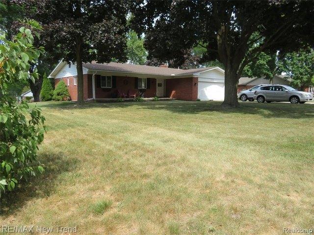 36602 Vicary Ln, Farmington, MI 48335