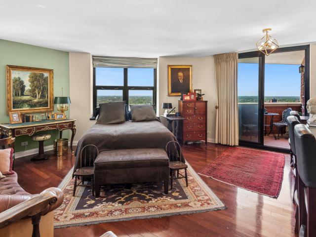 3660 N Lake Shore Drive # 2812