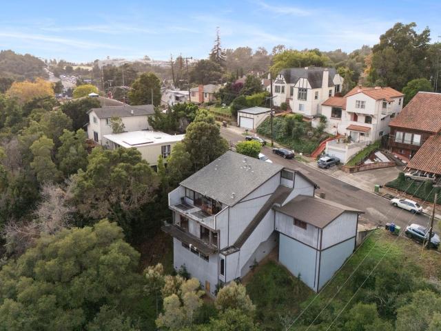 3660 Oak Knoll Blvd