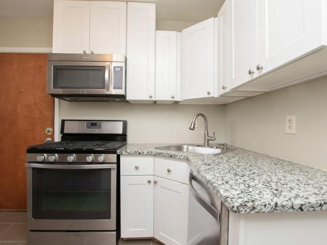 3660 Peachtree Rd NE, Unit E4, Atlanta, GA 30319 | MLS #7762 | Compass