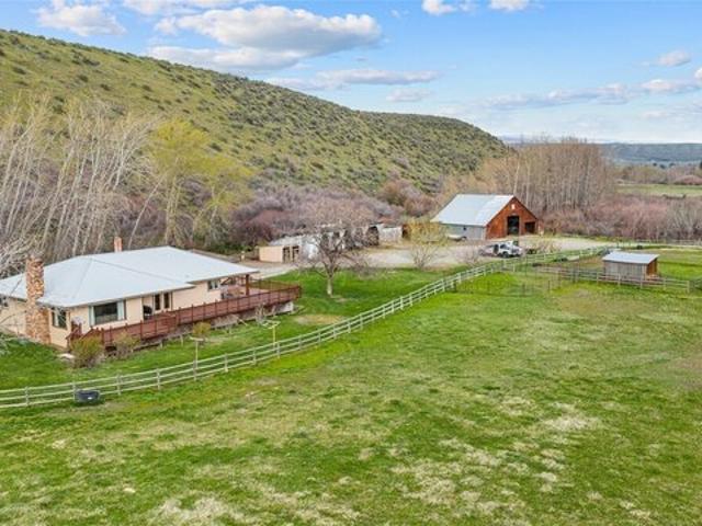 3661 E Taneum Rd, Thorp, WA 98946