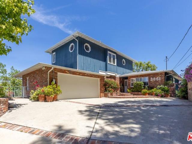 3661 Sunswept Dr, Studio City, CA 91604