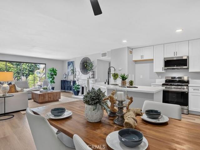 3661 S Bear St Unit G, Santa Ana, CA 92704