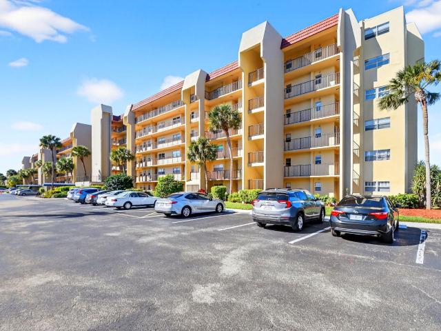 3661 Via Poinciana, Unit 410, Lake Worth, FL 33467 | MLS #R11161