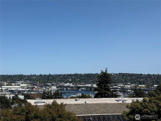 3661 24th Pl W Apt 306, Seattle, WA 98199