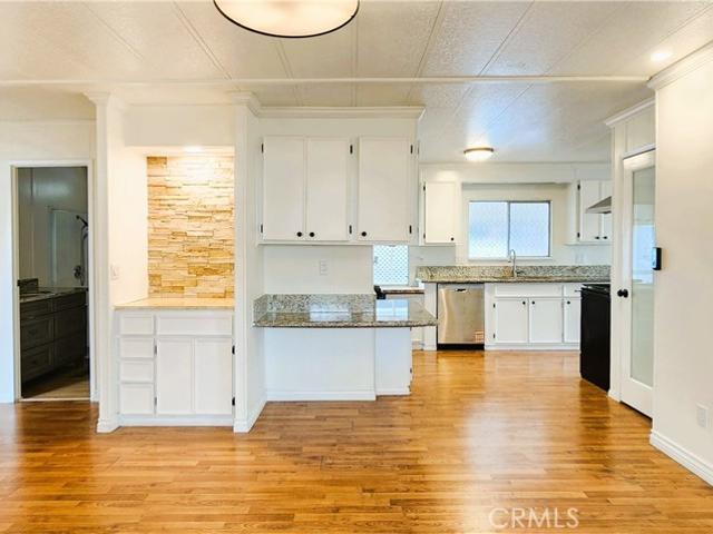 3663 Buchanan 130