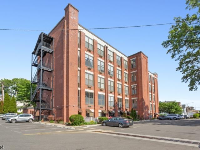 366 382 Trenton Ave # 4E