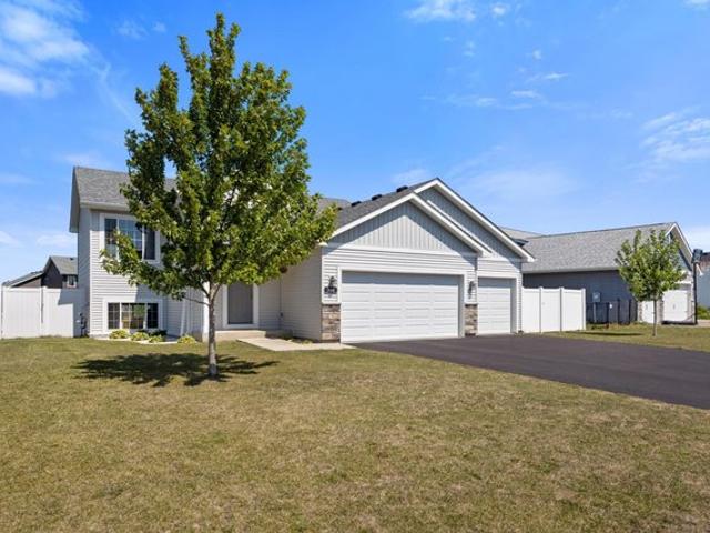 366 66th St SW, Waverly, MN 55390