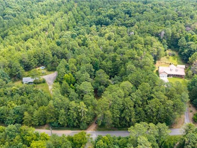 366 Big Oak Tree Road NW