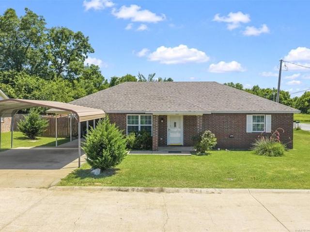 366 Elm St, Lone Grove, OK 73443