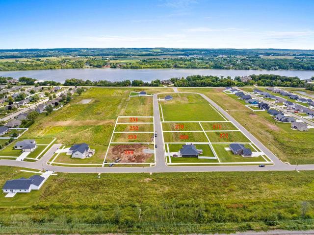 366 Lansdowne St, Unit 241, De Pere, WI 54115 | MLS #50306 | Compass
