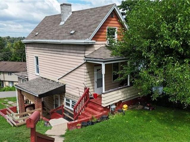 366 Lecanto Ave, East McKeesport, PA 15035