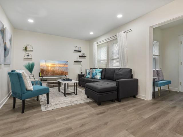 366 N Hemlock Avenue, Wood Dale, US, IL