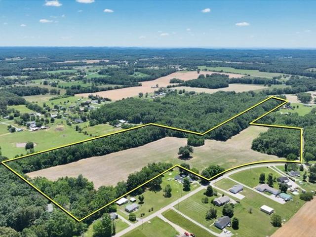 366 Parker Rd, Portland, TN 37148