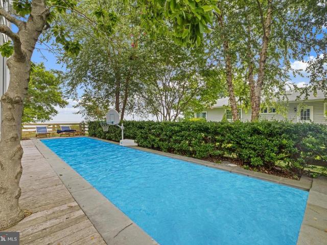 366 Queen Anne Road