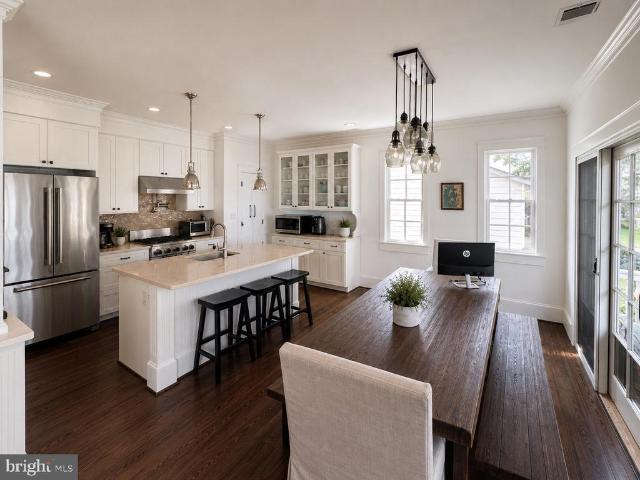 366 Queen Anne Road
