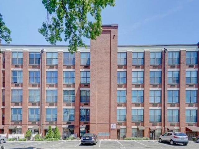 366 Trenton Ave #2H, Paterson, NJ 07503