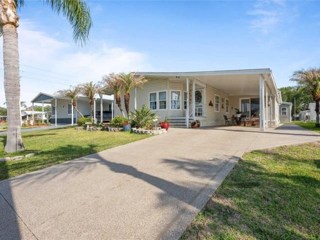 36743 Kiowa Ave, Zephyrhills, FL 33542