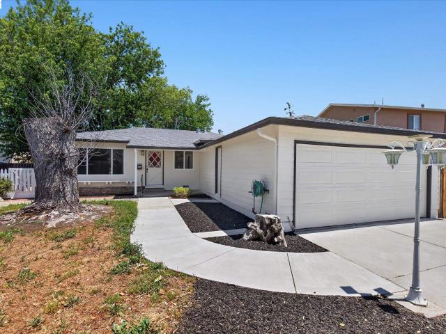 36740 Theta Ct