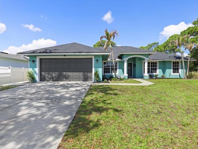 3674 SW Margela St, Port Saint Lucie, FL 34953