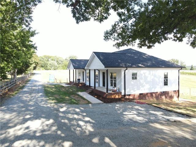 3674 Zoo Parkway