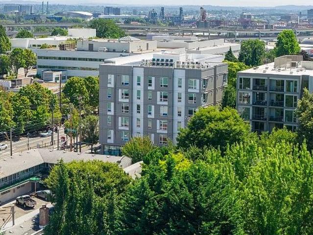 3675 N Interstate Ave, Portland, OR 97227
