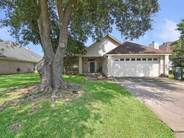 3675 Augusta Dr, Beaumont, TX 77707