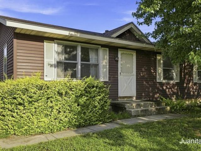 3675 Bluebird Ave SW, Wyoming, MI 49519