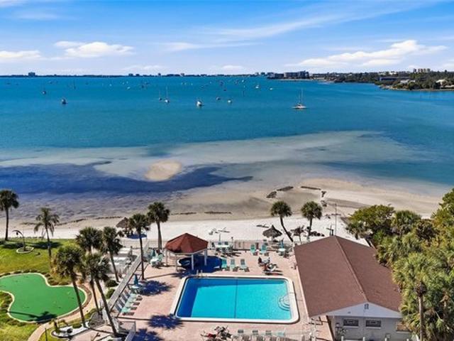 3675 41st Way S Apt K, Saint Petersburg, FL 33711