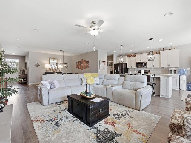 3676 Bay Springs Park