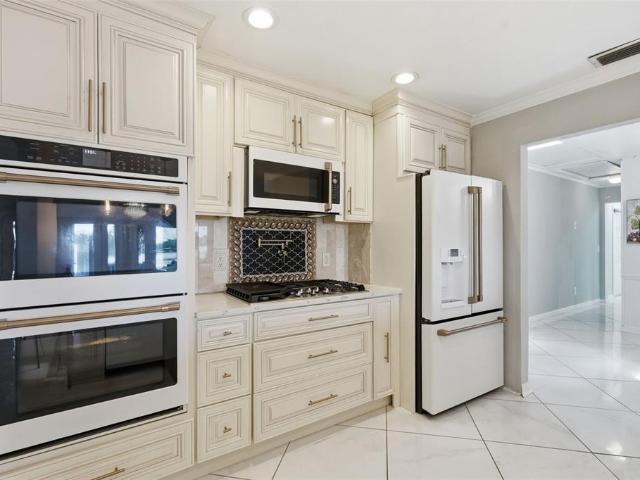 3678 E Lake Dr, Land O' Lakes, FL 34639 | MLS #TB8502