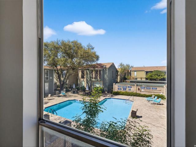 3678 Hidden Dr, Unit 1401, San Antonio, TX 78217 | MLS #1952
