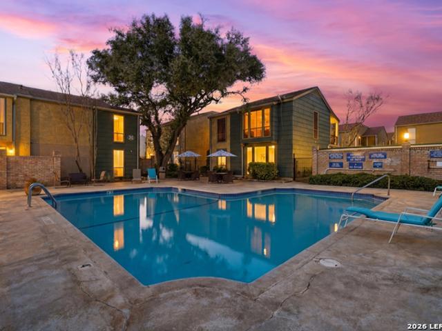 3678 Hidden Dr, Unit 902
