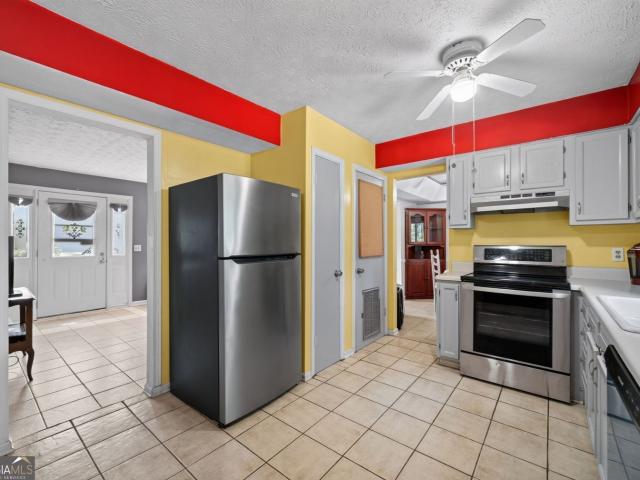 3679 Pointer Road