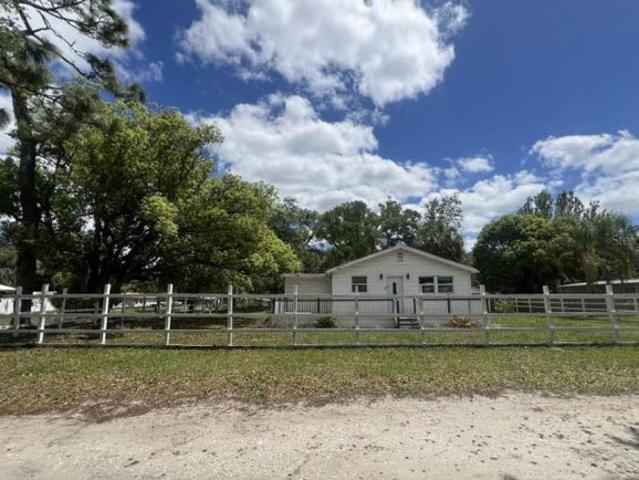 36702 Judee Dr, Zephyrhills, FL 33541