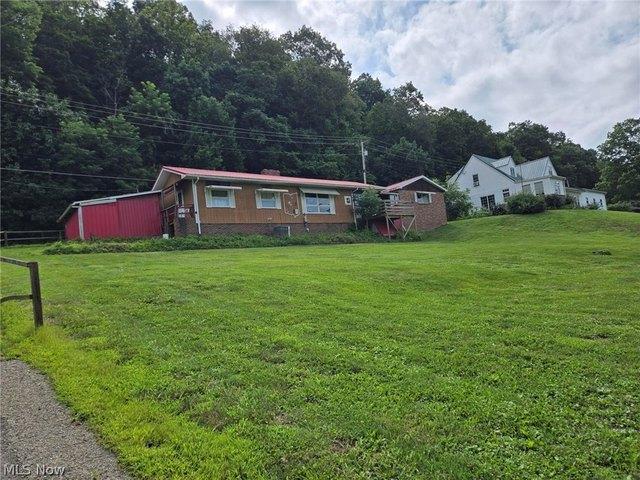 3670 N State Route 60 NW, McConnelsville, OH 43756