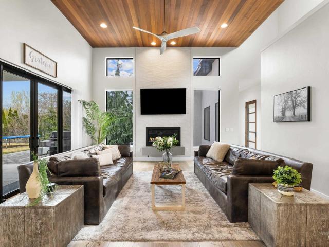 3672 W Red Jade Ct