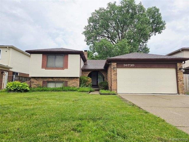 36730 Engleside Dr, Sterling Heights, MI 48310