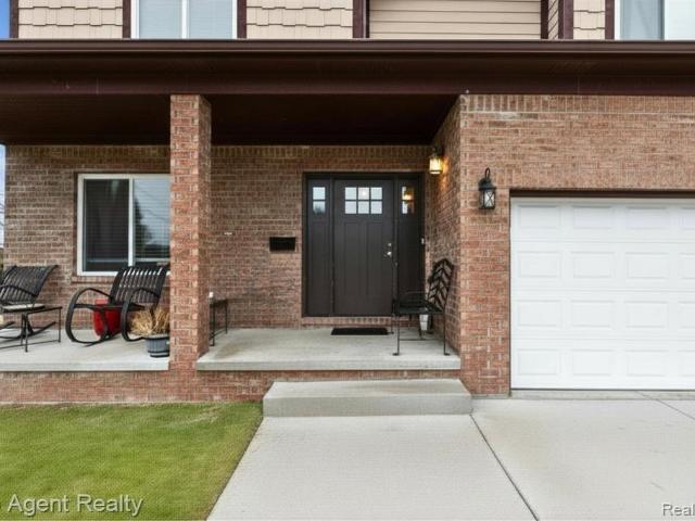 36738 Vine Drive