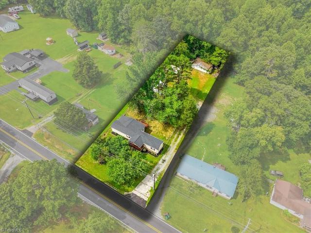 3673 Meadowbrook Drive