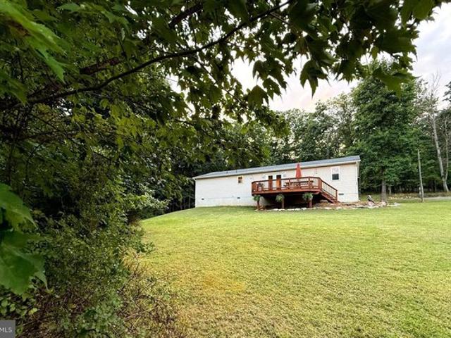 367 Clinton Dr, Baker, WV 26801