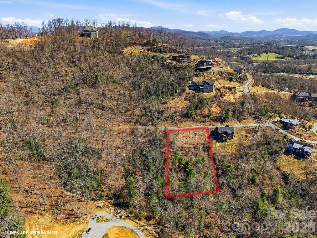 367 Curtain Blf, Hendersonville, NC 28791 | MLS #4361