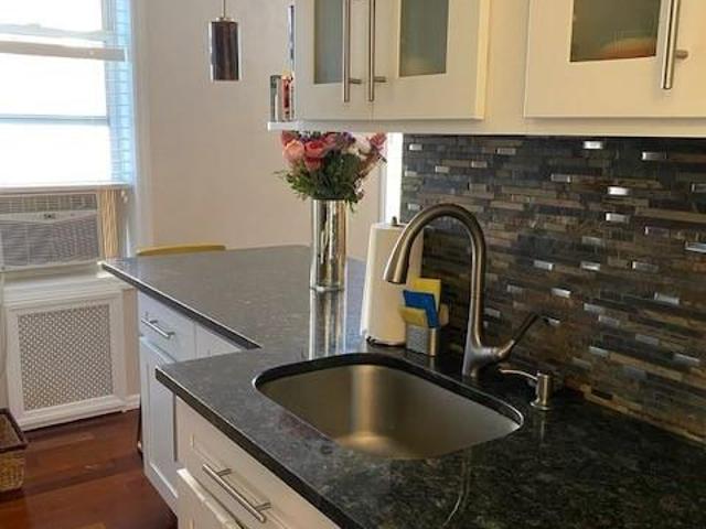 367 Avenue South, Unit 4F