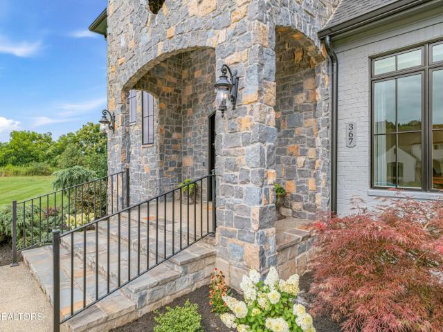 367 Barnsley Rd
