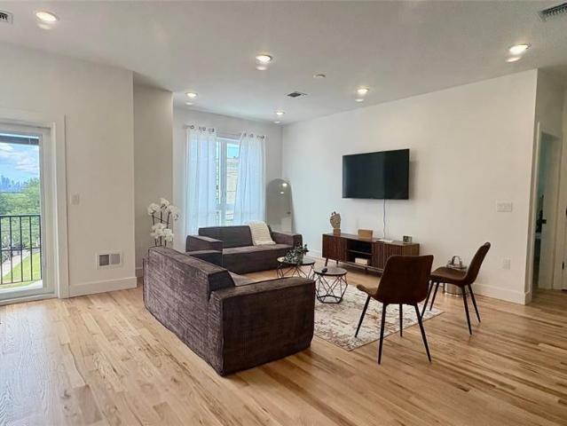 367 Devon Street # 2