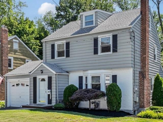 367 Essex Ave