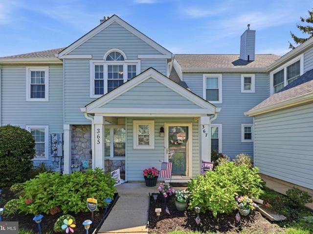 367 Independence Dr, Southampton, PA 18966
