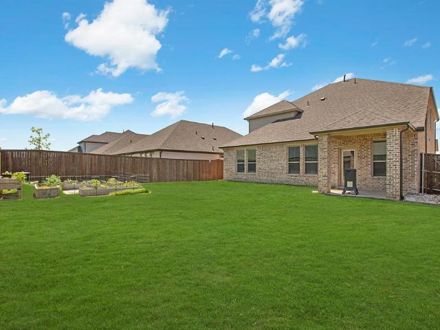 367 Oak Crk Dr, Lavon, TX 75166 | MLS #21122 | Compass