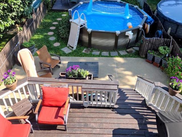 367 Longshore Avenue